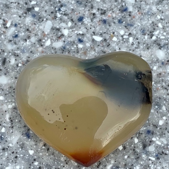 druzy agate puffy heart dendritic carving | Accents | Dendritic Plant ...